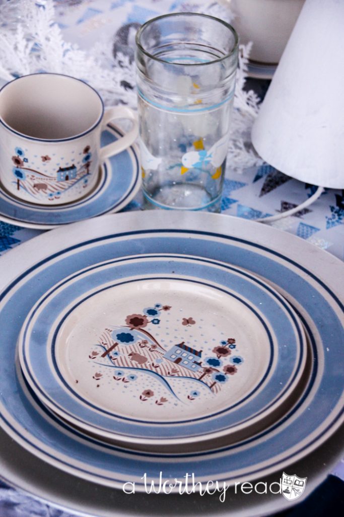 Blue & White Winter Wonderland Tablescape