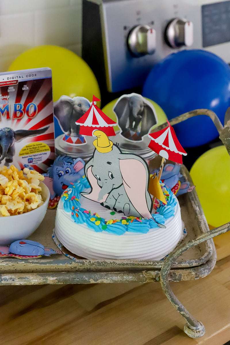 DUMBO Movie Watching Party + FREE DUMBO Printables