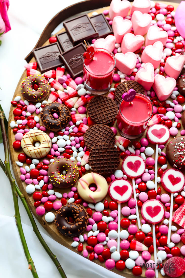 Valentines Chocolate - Valentine's Day Sweets Grazing Board