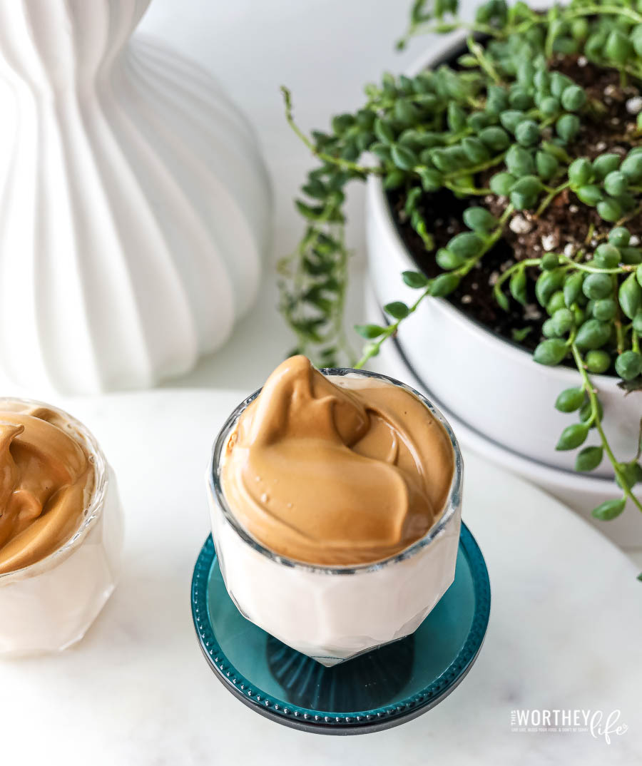 Dalgona Coffee Recipe - Dalgona Coffee Cocktail