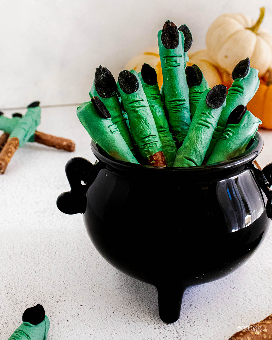 How To Make Halloween Witch Fingers