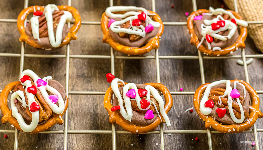 Valentine's Turtle Candy with Rolos | Valentine's Day Treats To Try