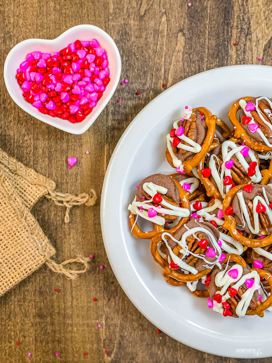 Valentine's Turtle Candy with Rolos | Valentine's Day Treats To Try