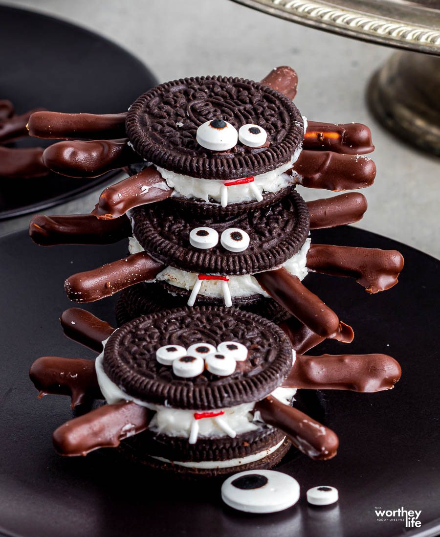 Oreo Spiders | Halloween Treat