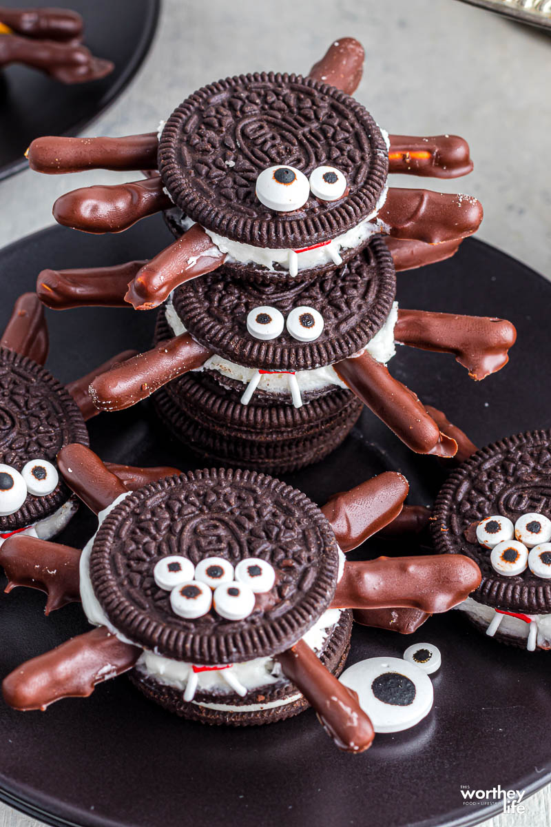 Oreo Spiders | Halloween Treat