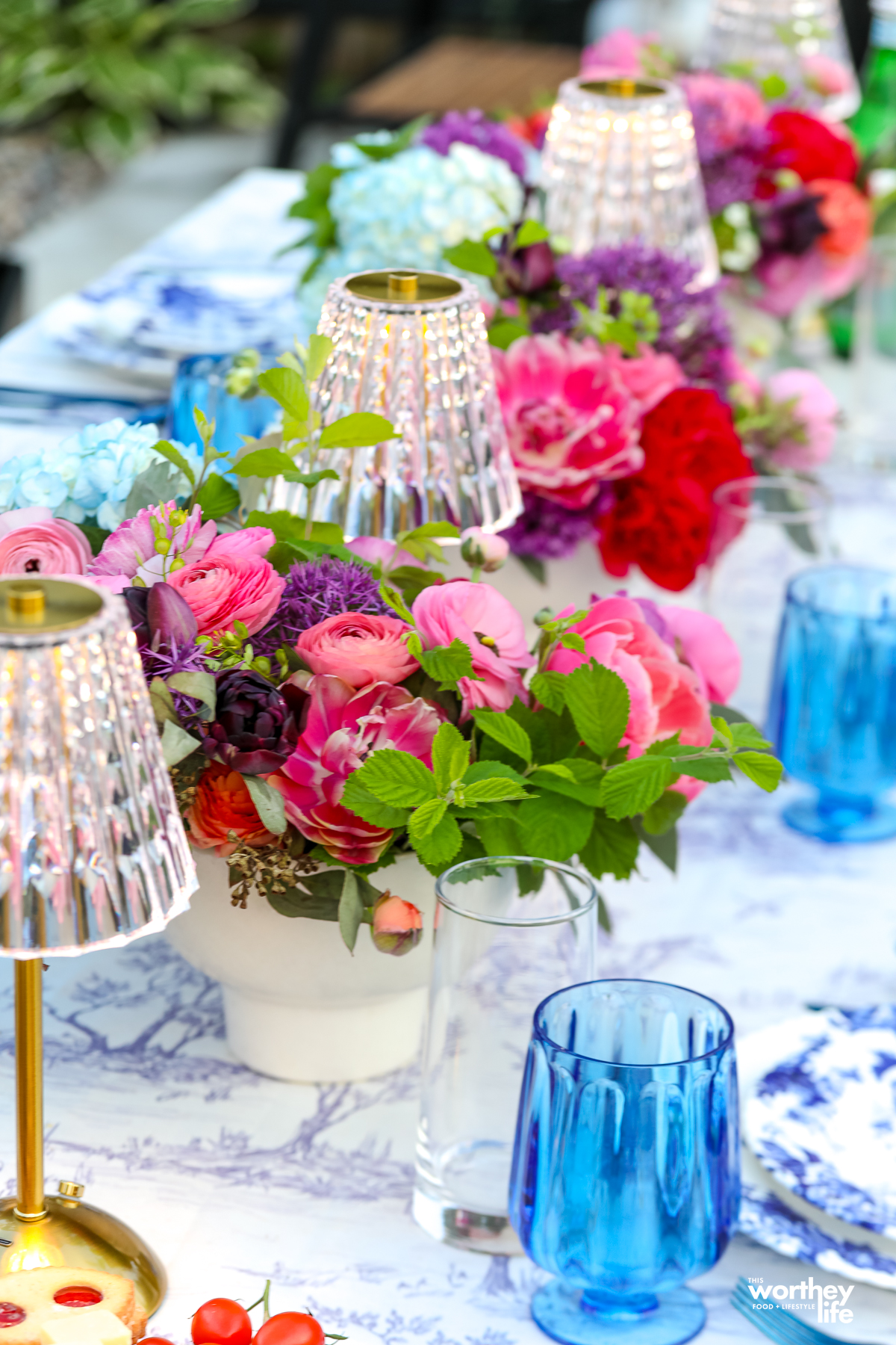 Blue Summer Outdoor Tablescape