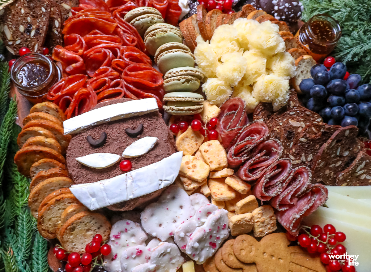 Santa Charcuterie Board - Blanta Charcuterie